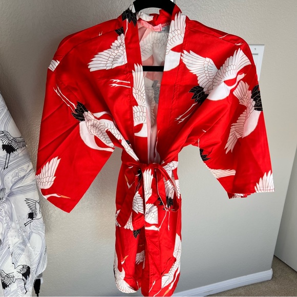 Kimonos & Yukatas | Japanese Kimono Red Cranes With Strap Wrap Sleep ...